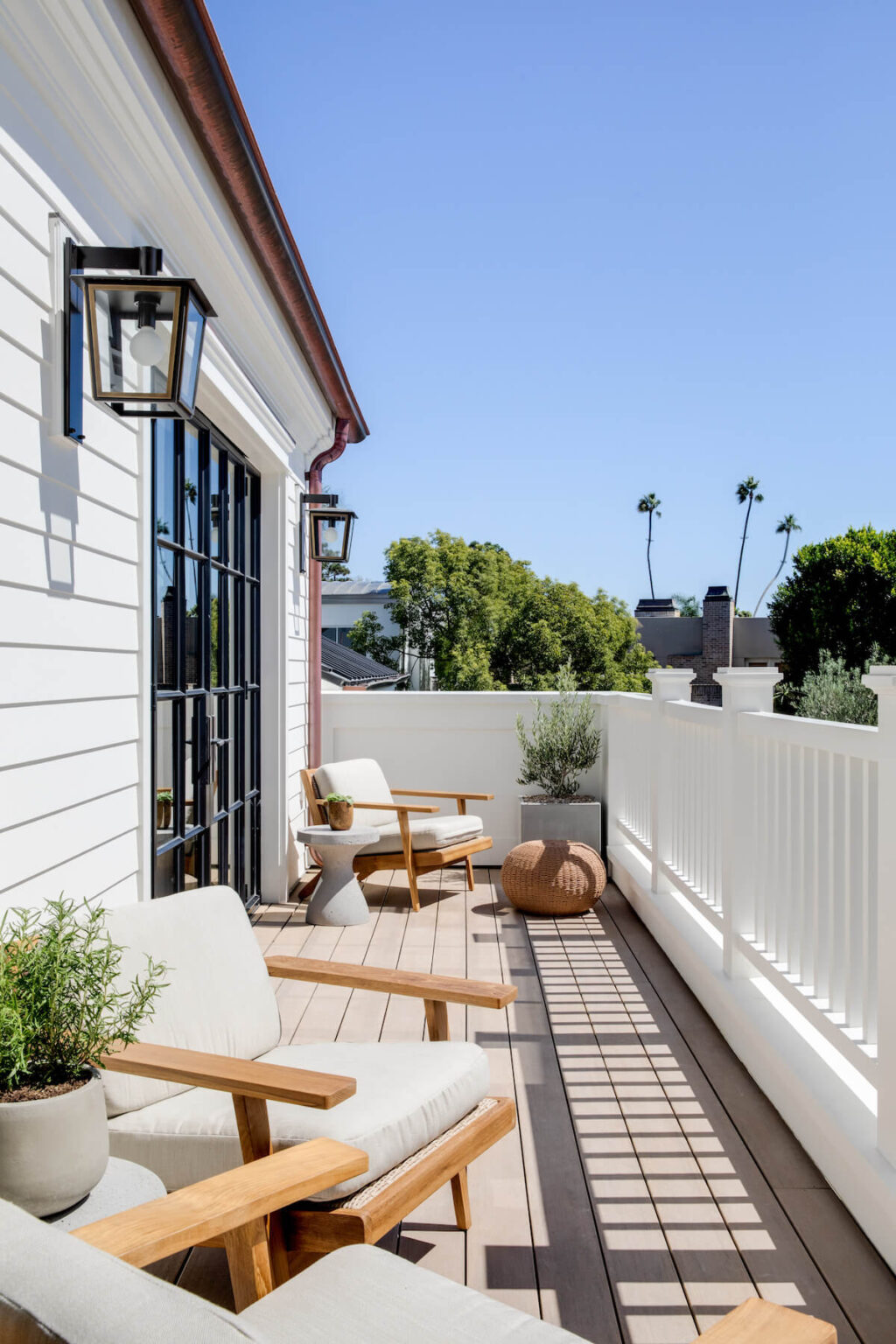 Bayshores Tavern - Garden Studio