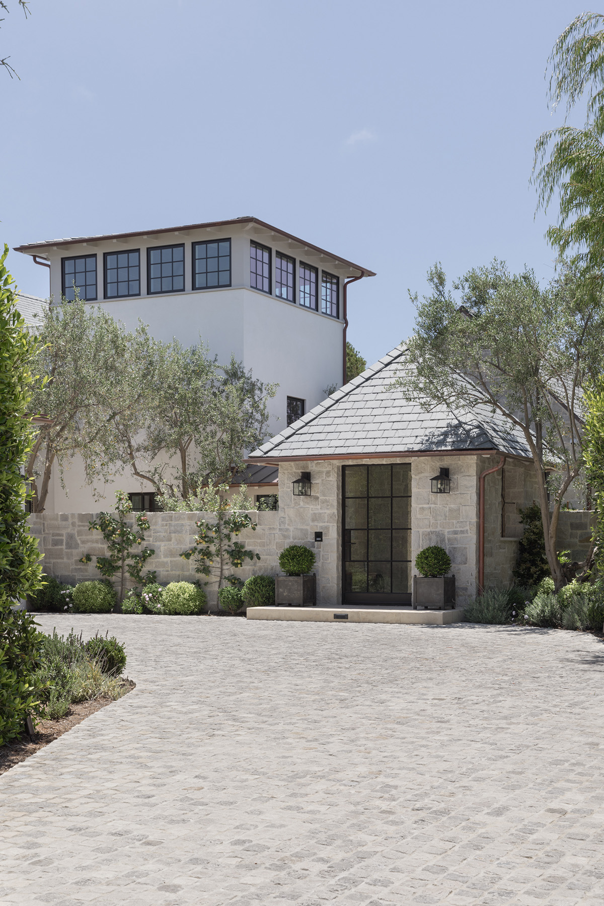 Design Details: Cobblestone 101 - Garden Studio